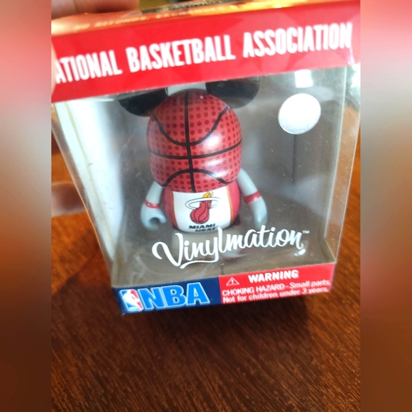 Disney | Toys | Disney Mickey Vinylmation Figure 3 Nba Miami Heat ...